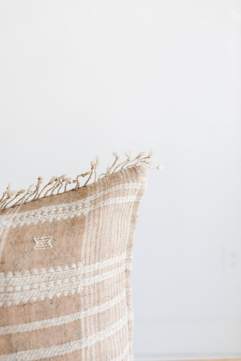 Danta | Handmade throw pillows and blankets | The Global Stitch