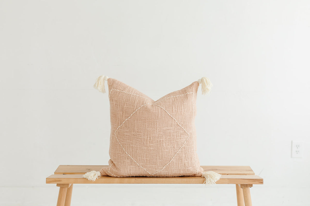 Flores | Handmade throw pillows and blankets | The Global Stitch